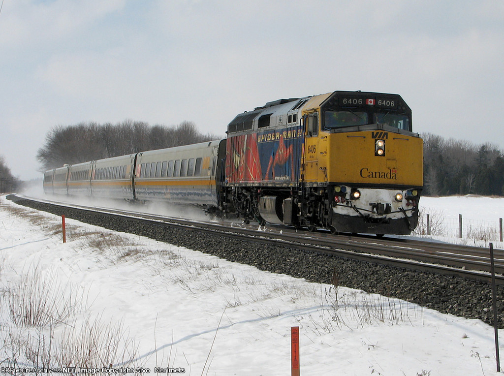 VIA 6406 east at Mile 260 Kinfston Sub